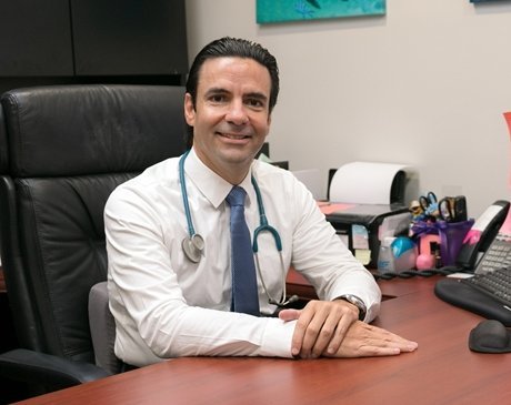 Rene A. Reyes, MD: Internist Hollywood, FL